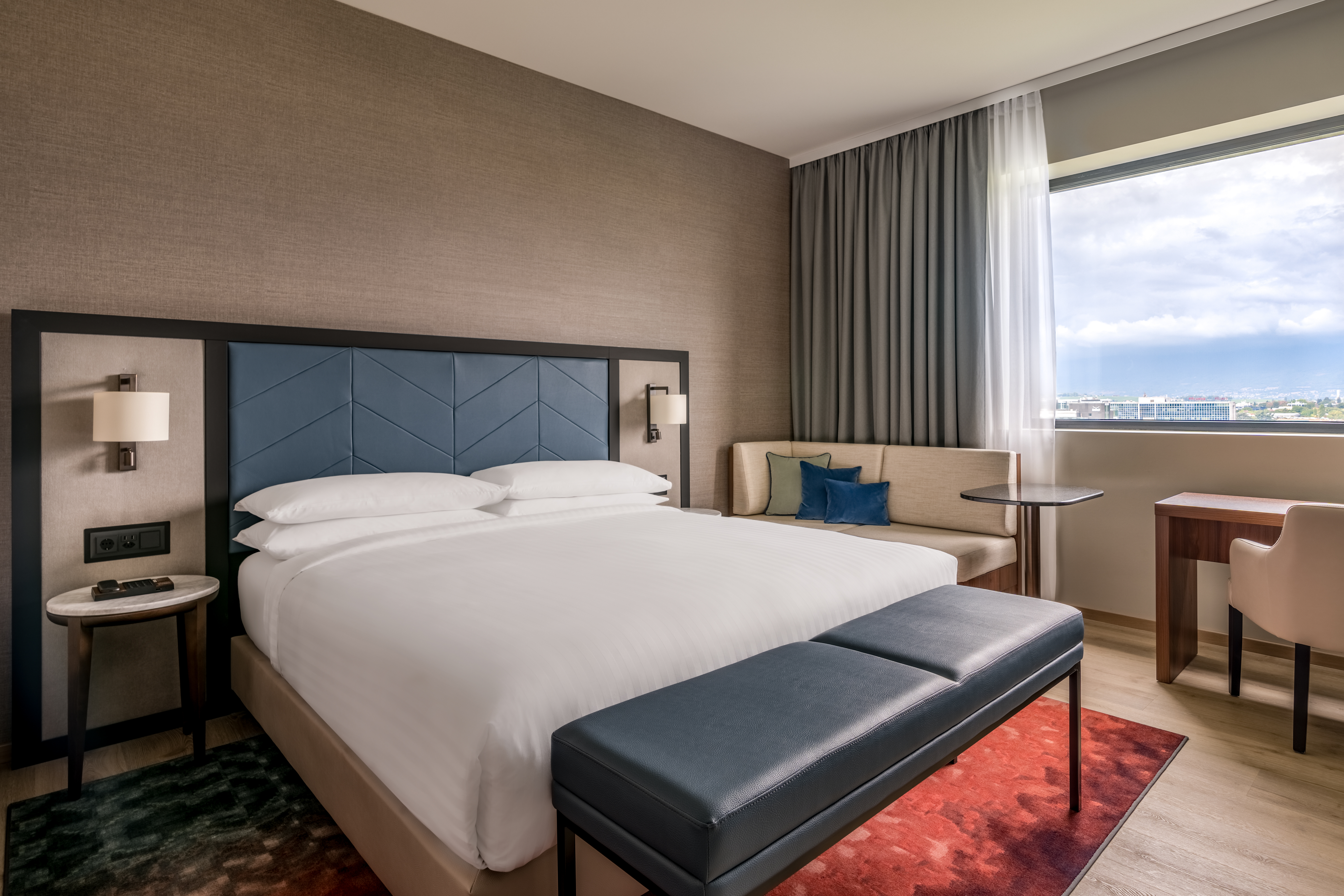 DELUXE ROOM FOR TWO GUESTS FOR TWO NIGHTS WITH BREAKFAST | Geneva ...