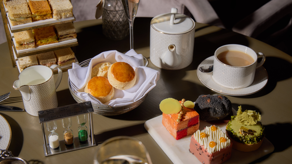 THE LONDONER - Rosé Champagne Afternoon Tea for Six